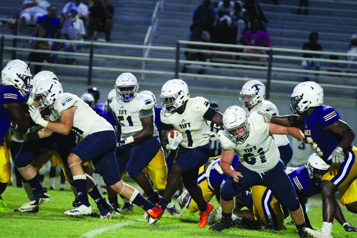 Offensive, defensive lines fuel Blue Devils | Tifton Gazette