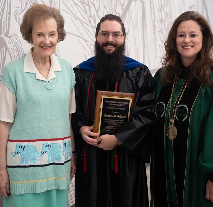 Gahagen wins ABAC award for excellence | Tifton Gazette