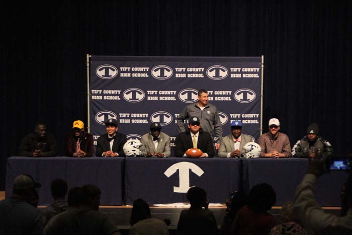 Eight Blue Devils celebrated on National Signing Day | Tifton Gazette