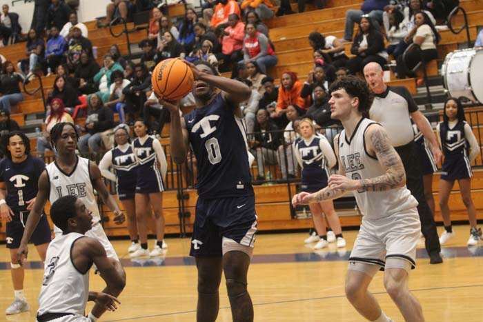 Lady Devils advance to region title game; Blue Devils to play in ...