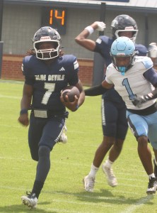 Blue Devils shut down Gadsden, improve to 2-0 | Tifton Gazette